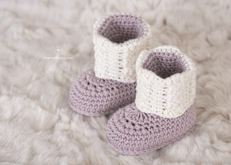 Apricity Cable Baby Booties - Crochet Pattern by Hopeful Honey